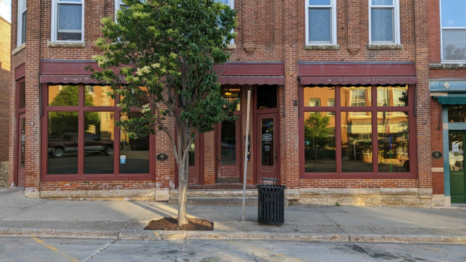 Dine - Visit Mount Vernon-Lisbon